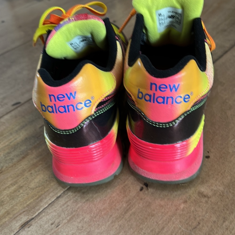 * Rare New Balance - Gem